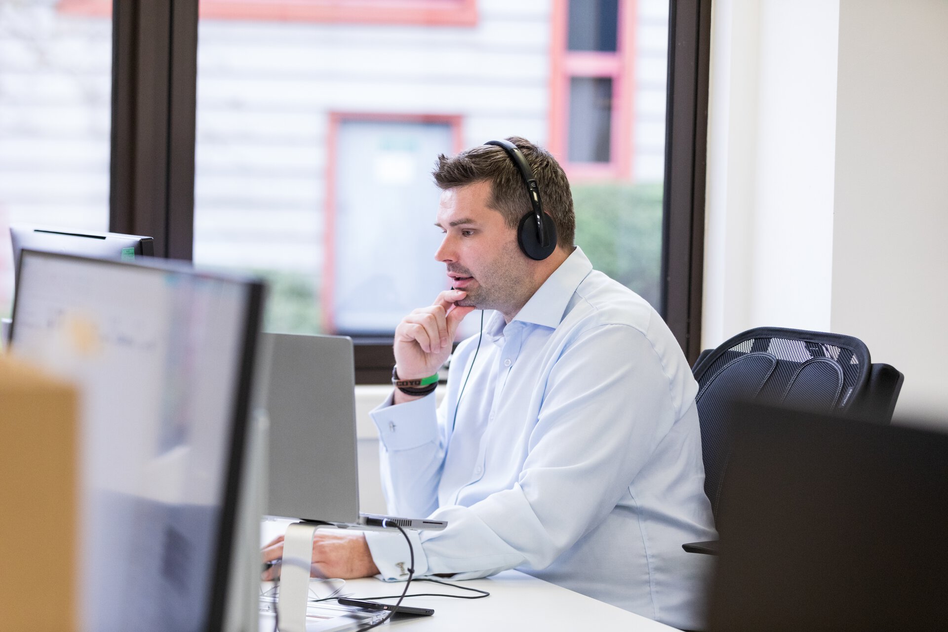 Microsoft Teams web vs desktop – Comparison and feature difference